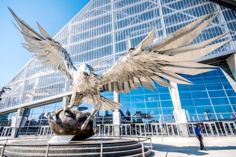 Outdoor Metal Falcon Statue Mercedes Benz Stadium Replica- Trevi Statue