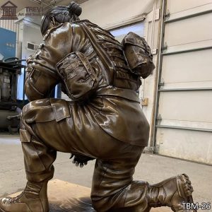 Life Size Bronze Female Soldier Statue for Sale- Trevi Statue