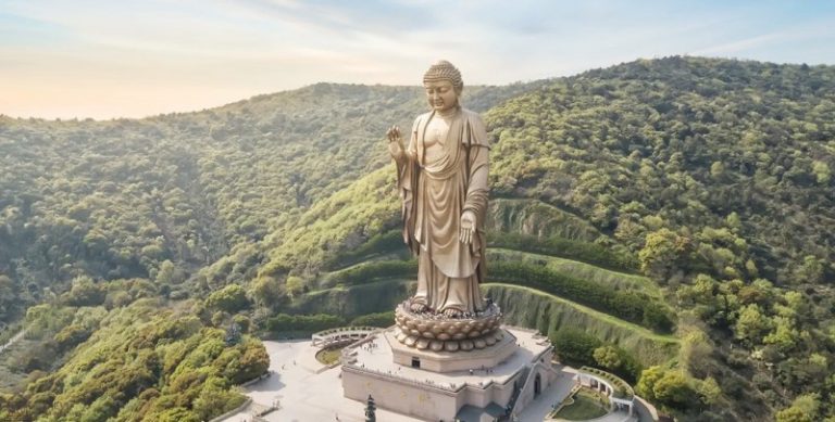 15 Famous Buddha Statues Around the World You Must See