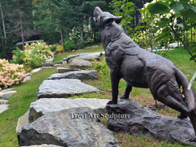 Life Size Bronze Howling Wolf Statue - Trevi Statue