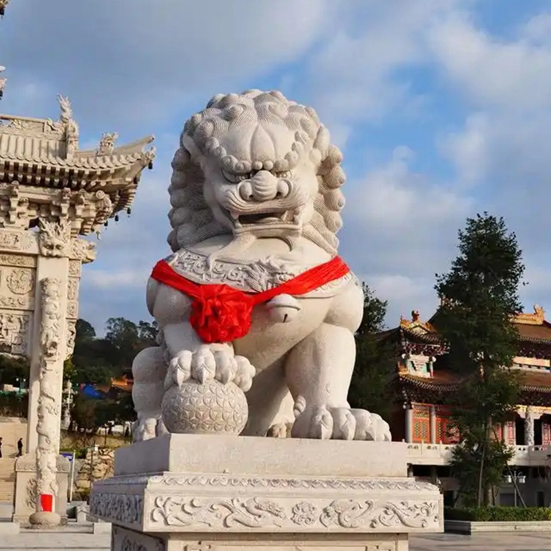 The Origins and Meaning of Chinese Foo Dog Statues: Protectors at the Gate